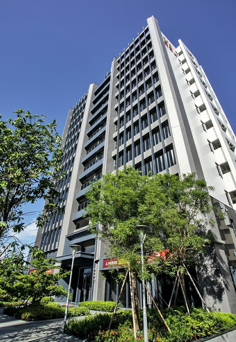 【高鐵ONE】最新價28.86萬坪，21筆交易 - 樂居